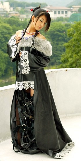 Final Fantasy Lulu Cosplay